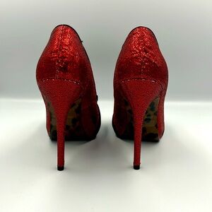 Bettie Page | Shoes | Bettie Page Shoes By Ellie Tempest Peep Toe ...